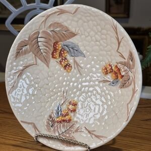 Wade | Accents | Vintage Wade Bramble England Pottery 7 Embossed Berry ...